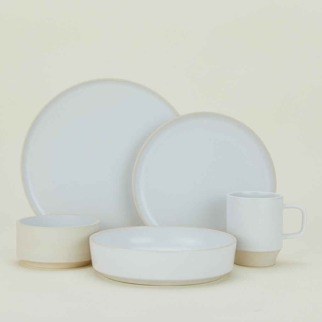 Modernist Dinnerware, 16 Piece Set – Hawkins New York