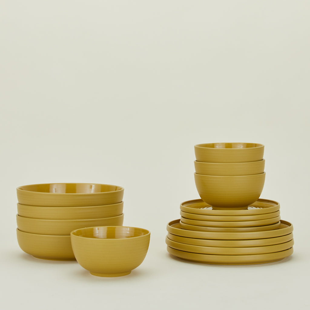 Essential Dinnerware, 16 Piece Set - Mustard – Hawkins New York