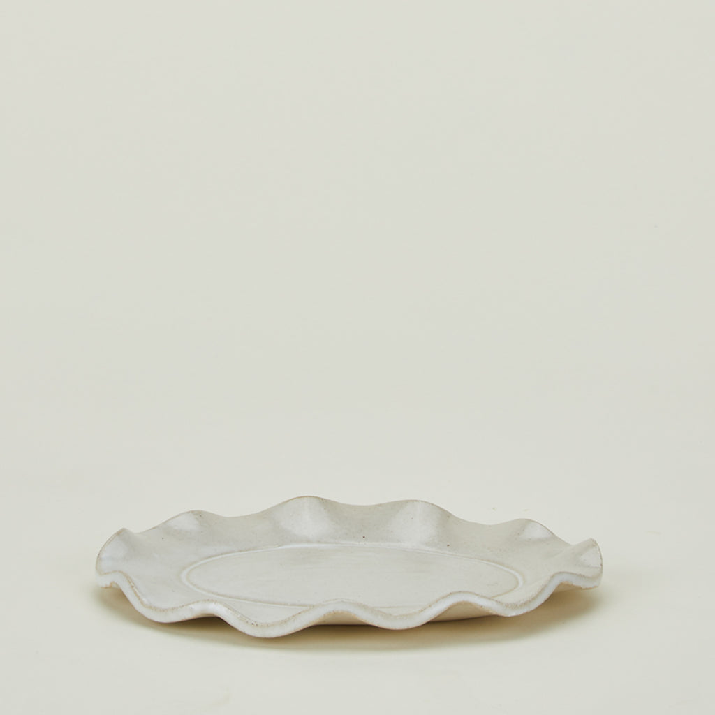 Ruffle Edge Platter – Hawkins New York