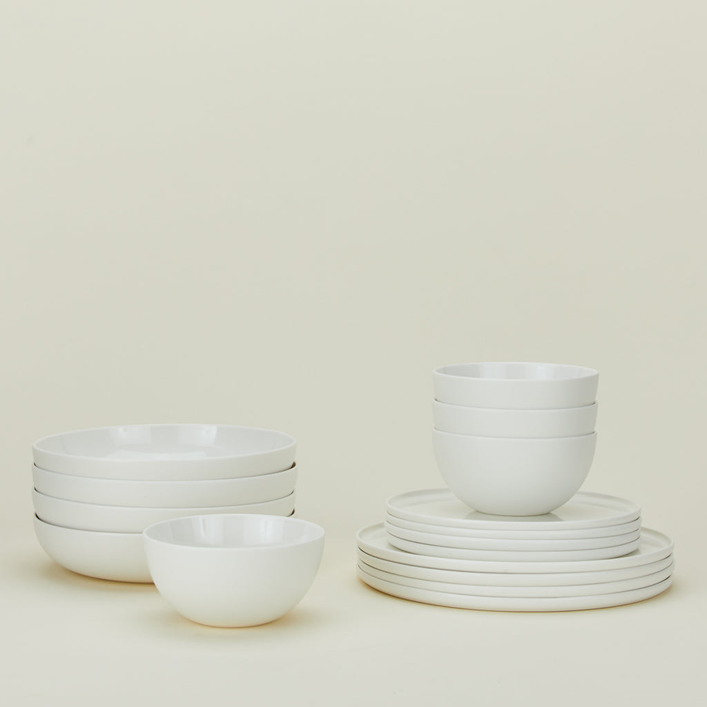 Simple Porcelain Dinnerware 16-Piece Set – Hawkins New York